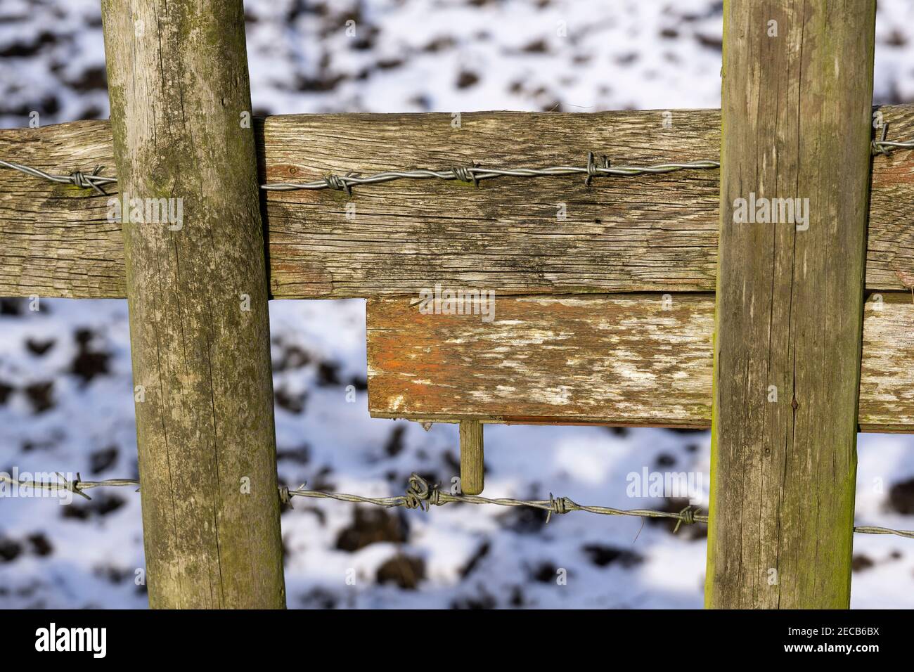 Old rustic wooden farm fence Stock Photo - Alamy