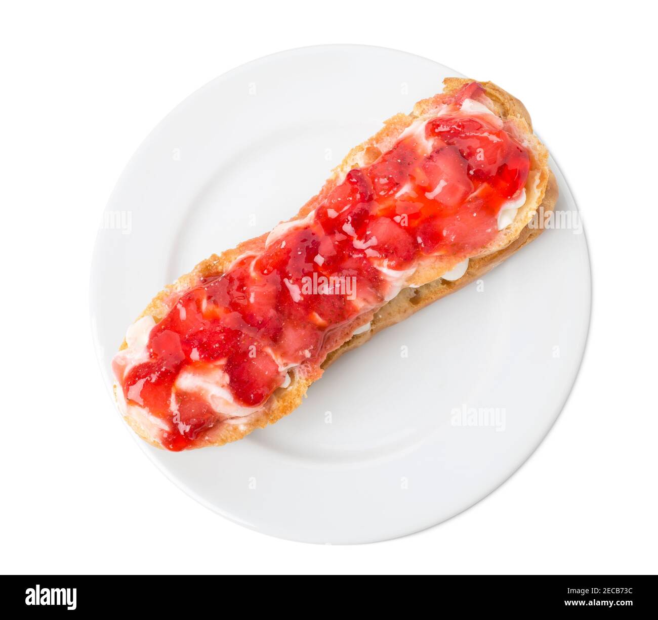 Delicious eclair with strawberry jam. Isolated on a white background ...