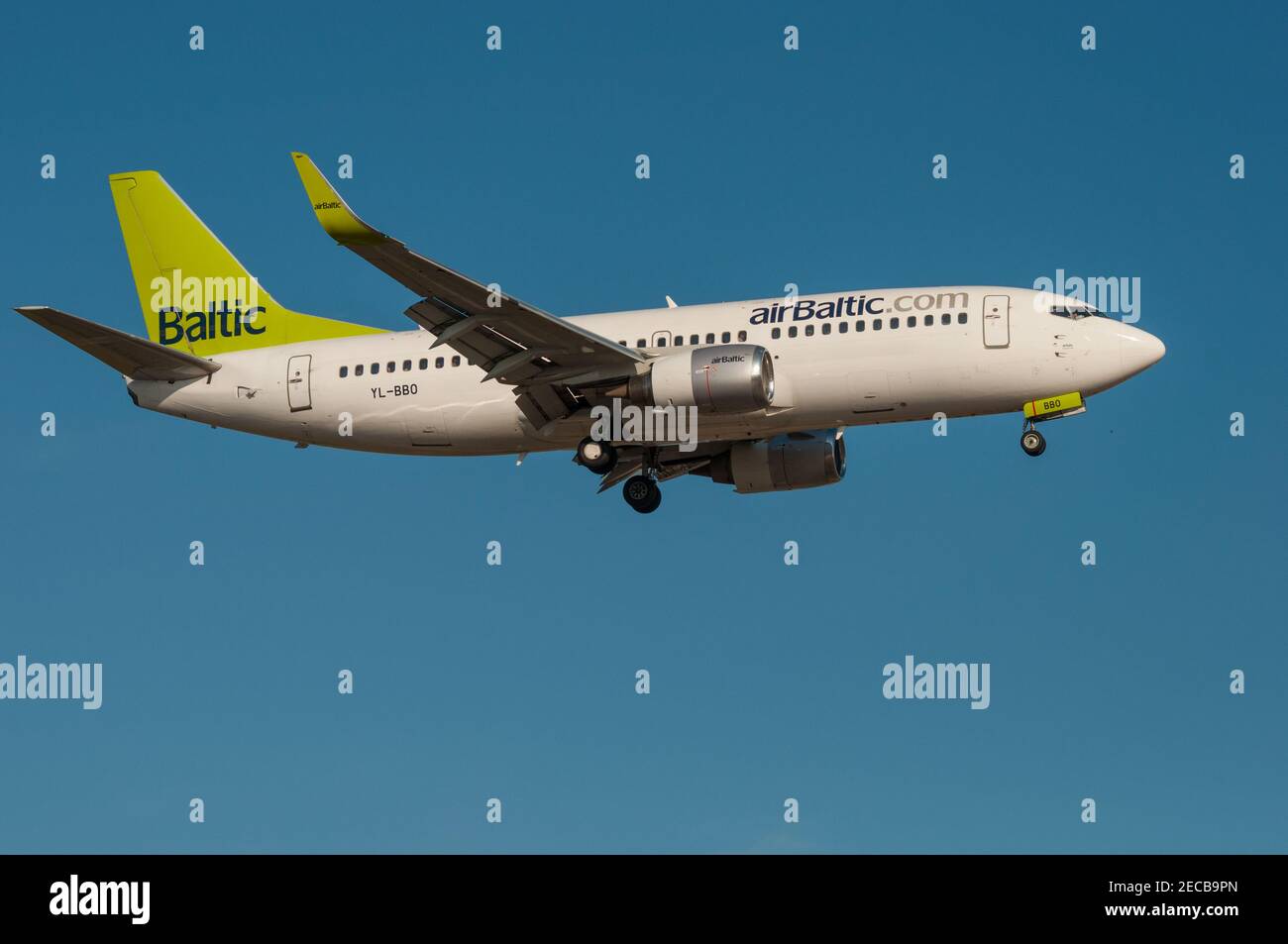 Air baltic boeing 737 hi-res stock photography and images - Alamy