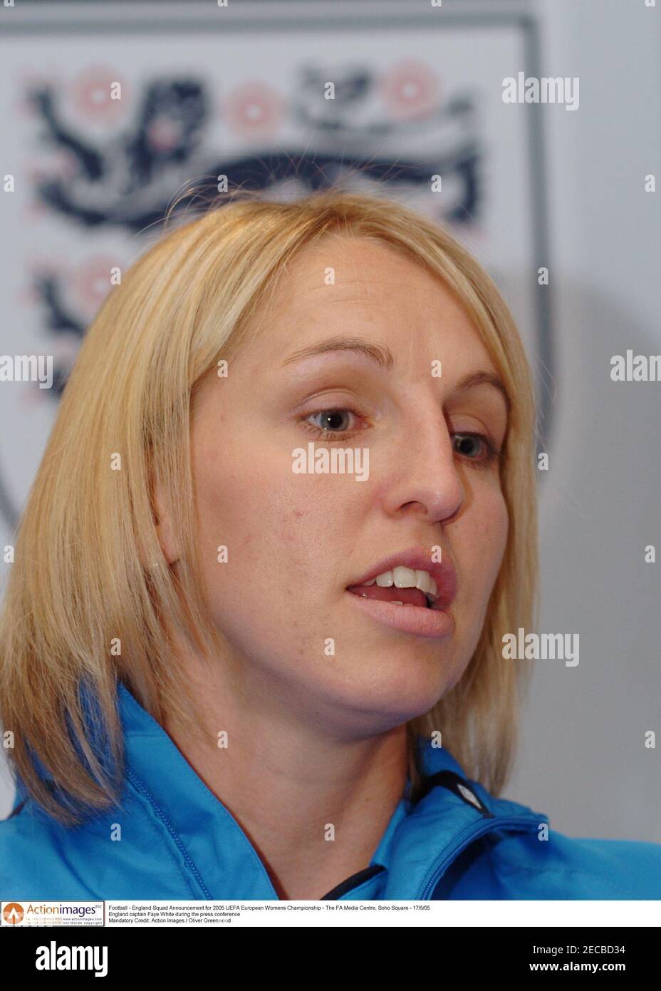 England captain faye white hi-res stock photography and images - Alamy