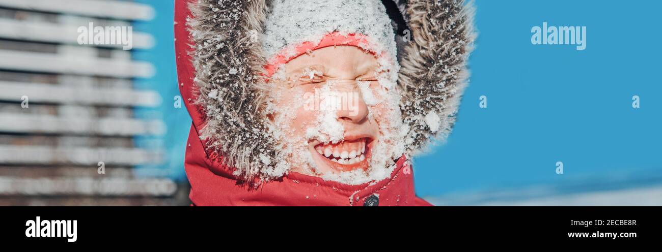 Squinting eyes sun hi-res stock photography and images - Alamy