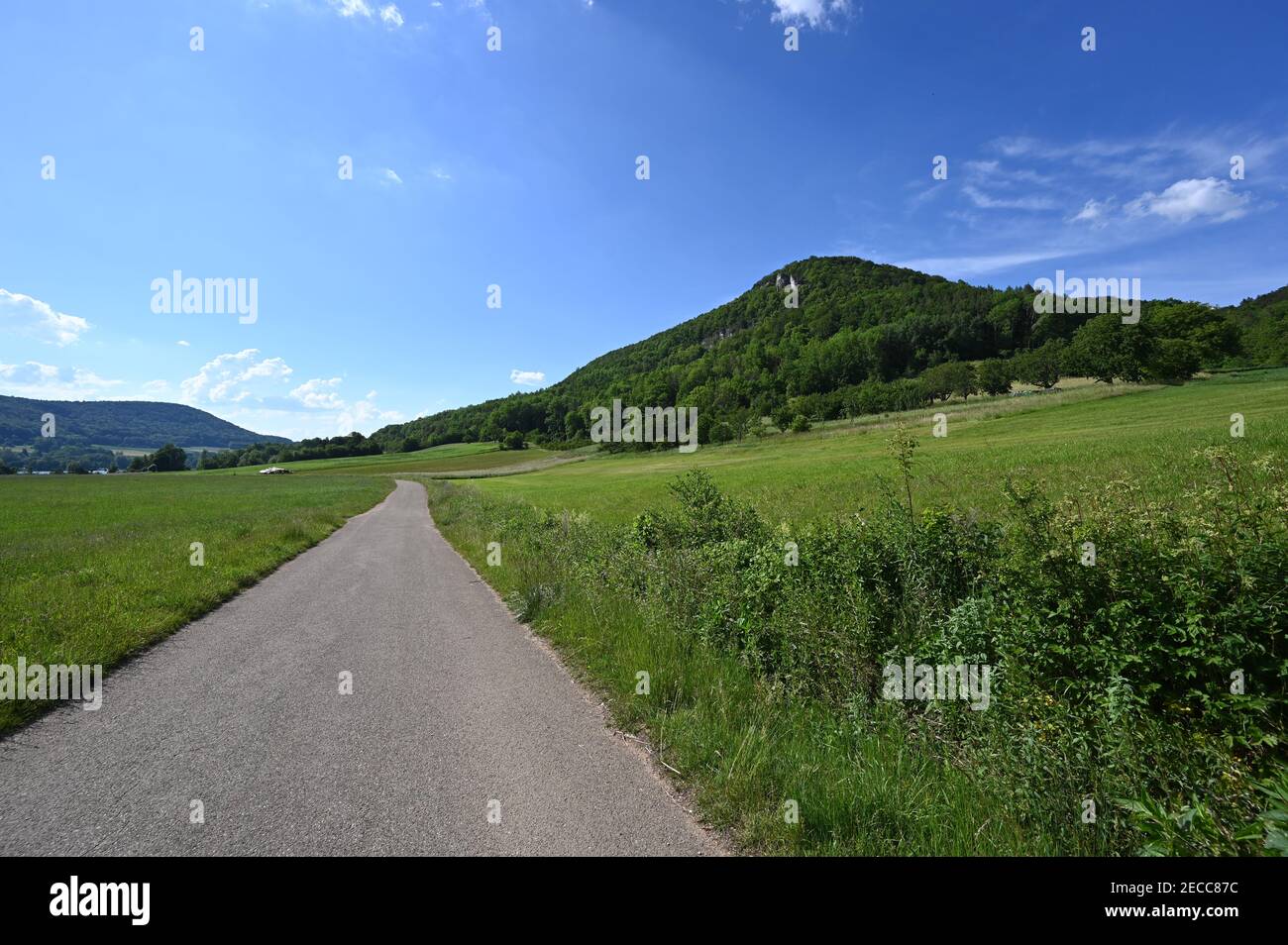 Hill path blue sky hi-res stock photography and images - Alamy