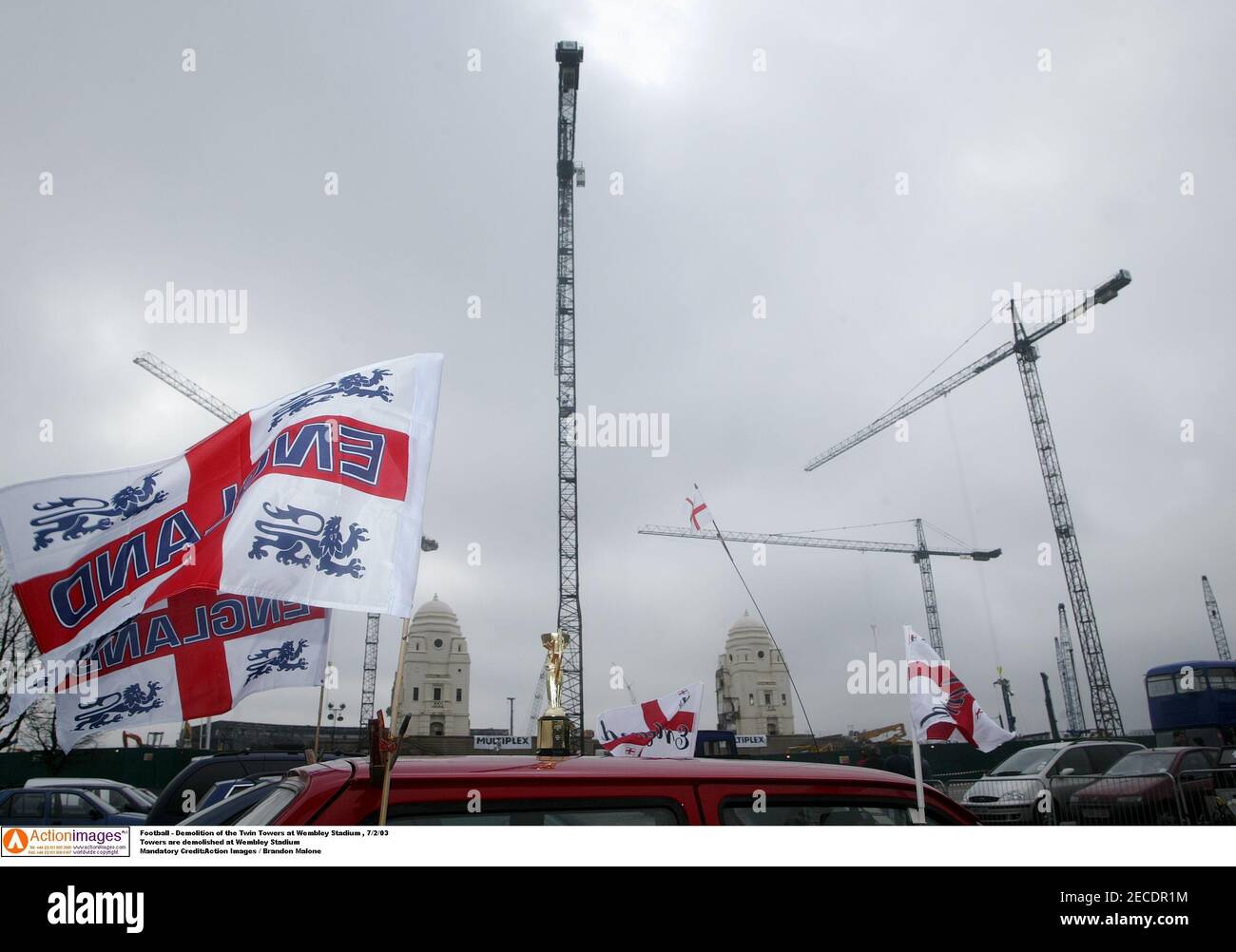 Wembley football stadium twin demolition hi-res stock photography and ...