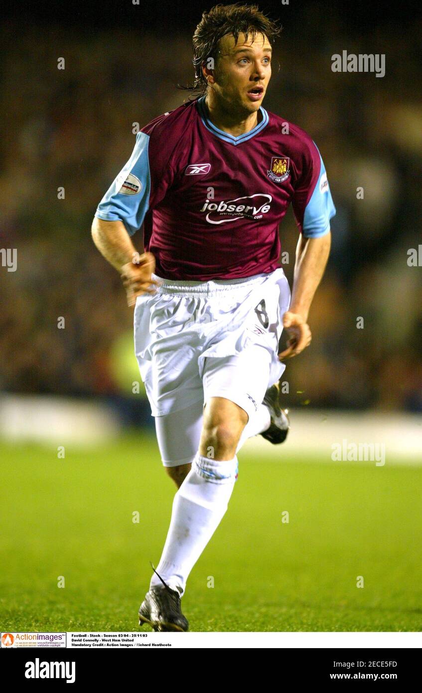 Football action david connolly hi-res stock photography and images - Alamy