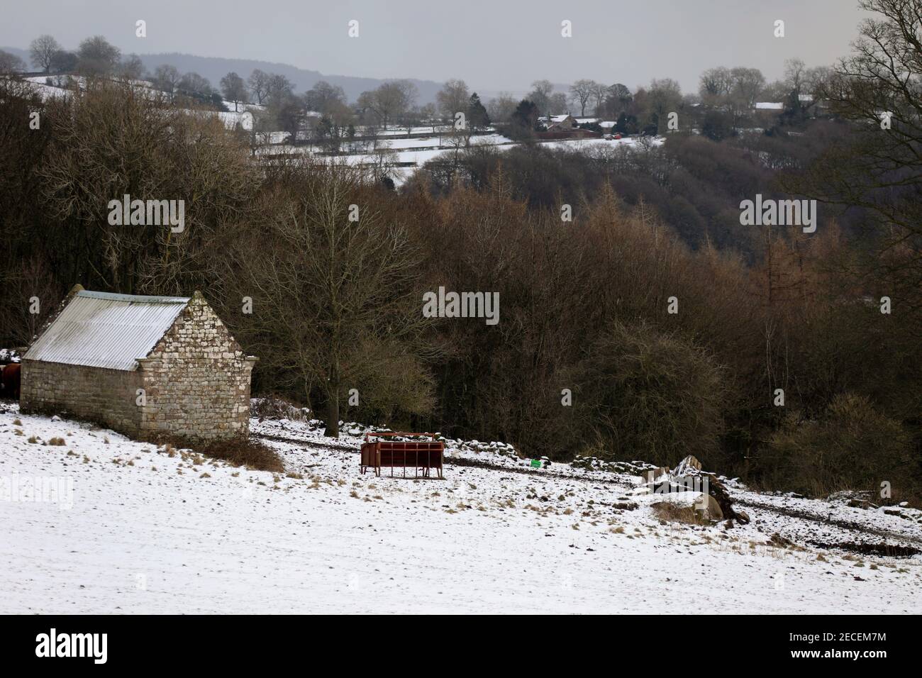 Stone barn at the upland village of Elton near Winster in the Peak ...