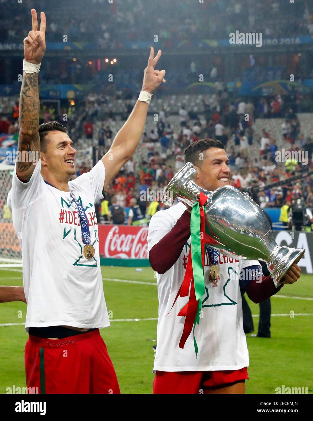 Ronaldo euro 2016 trophy hi-res stock photography and images - Alamy