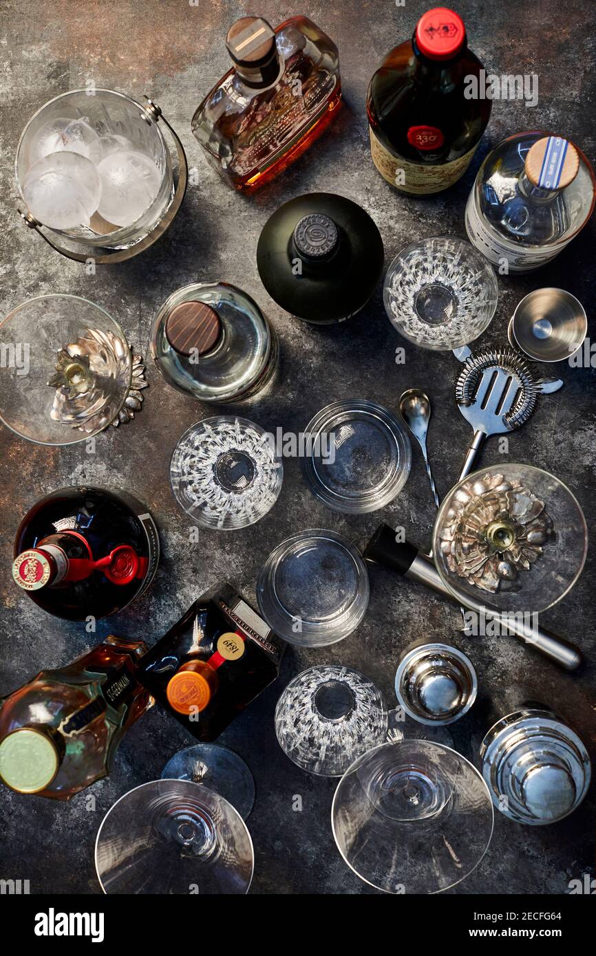 Bar tools hi-res stock photography and images - Alamy