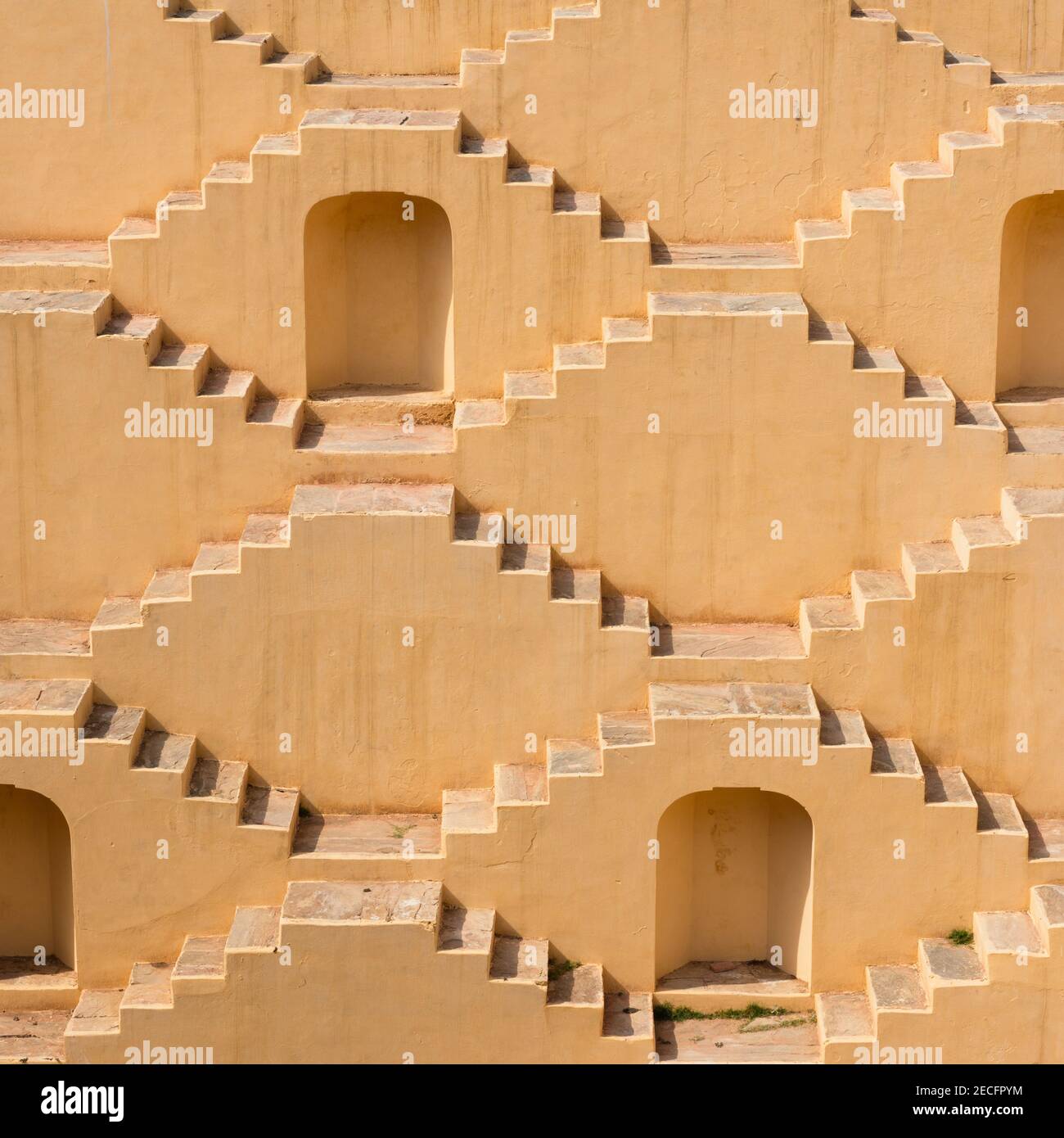 Rajasthani step well hi-res stock photography and images - Alamy