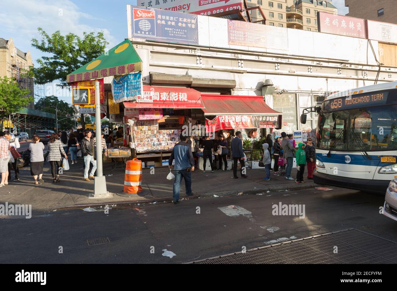 Chinatown In Flushing Queens Stock Photo - Alamy