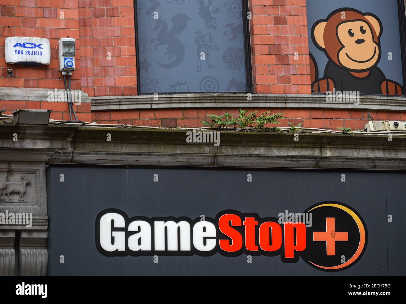 Gamestop ireland hi-res stock photography and images - Alamy
