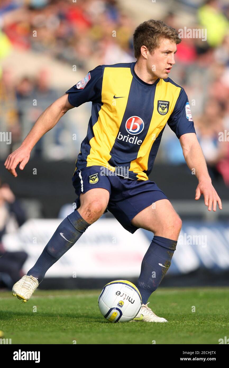 Simon burton hi-res stock photography and images - Alamy