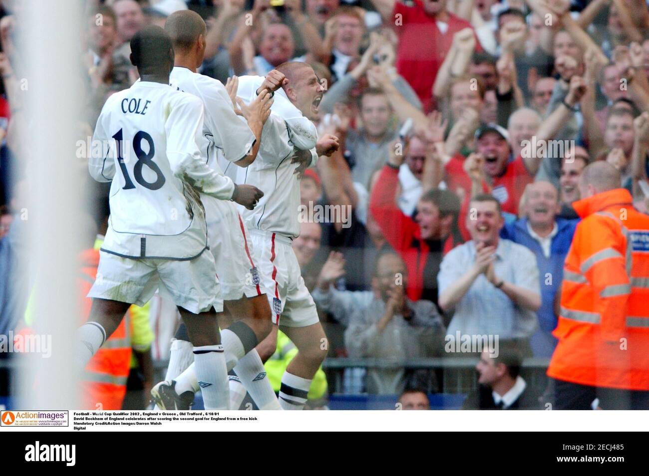 David beckham free kick greece hi-res stock photography and images - Alamy