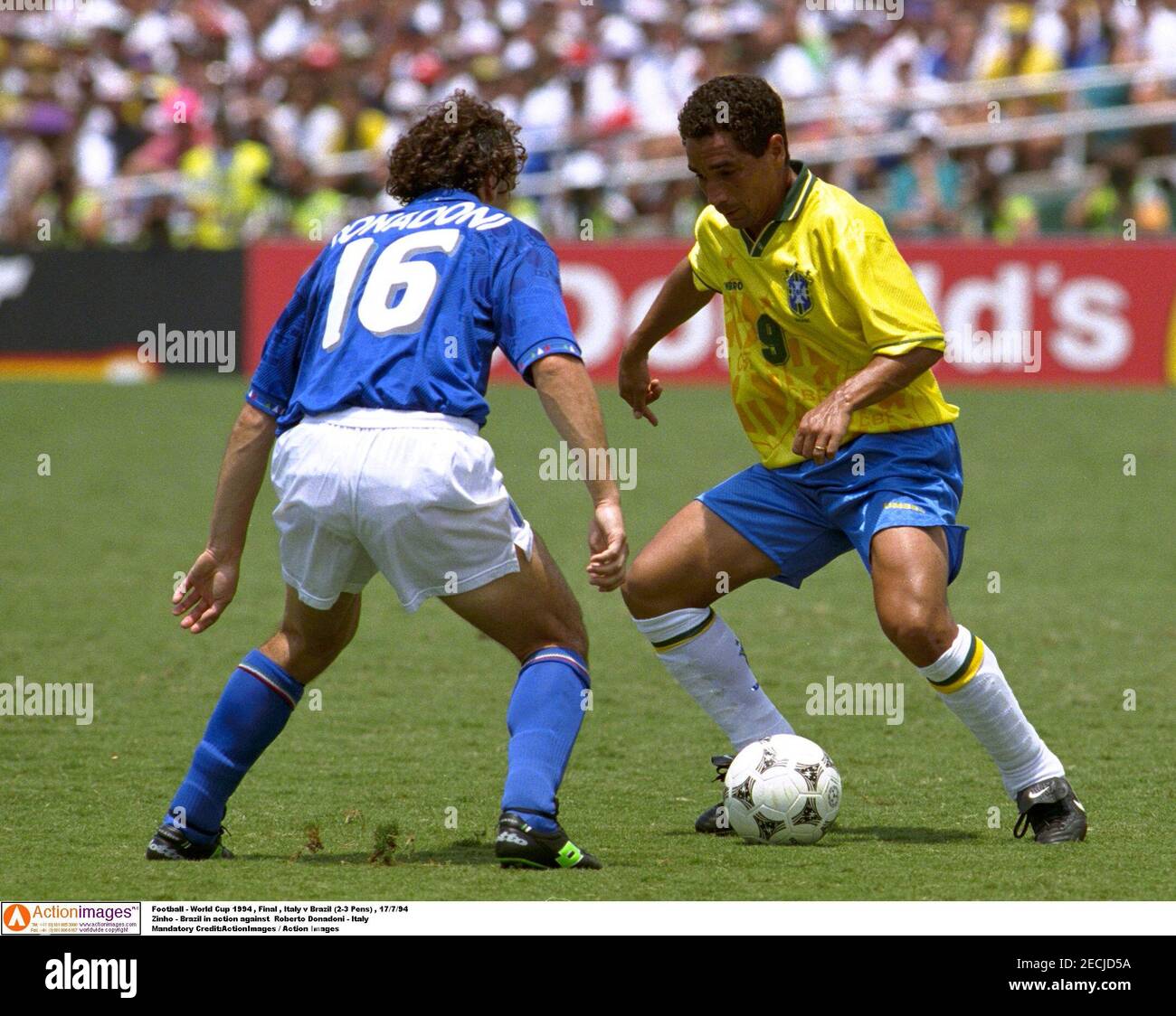 1994 world cup final brazil and italy hi-res stock photography and ...