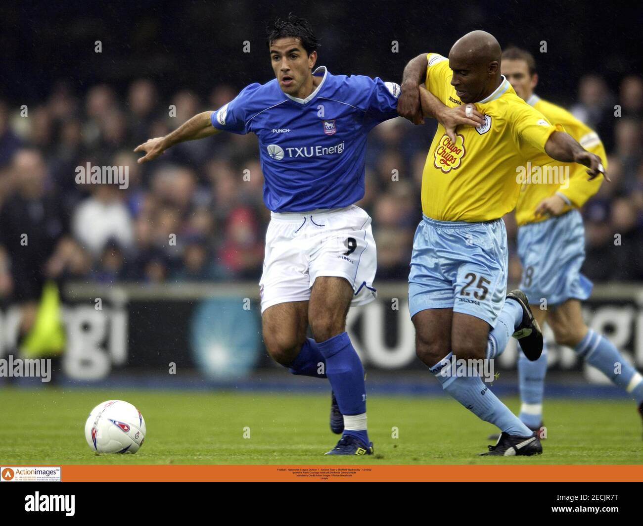 Sheffield wednesday danny maddix hi-res stock photography and images ...