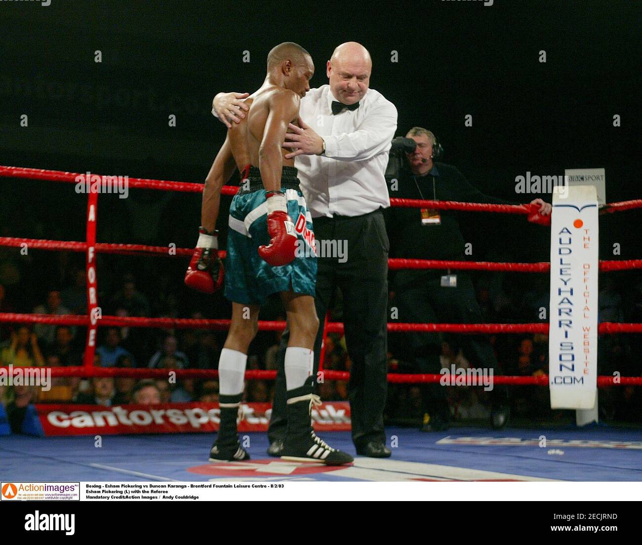 Brentford fountain hi-res stock photography and images - Alamy