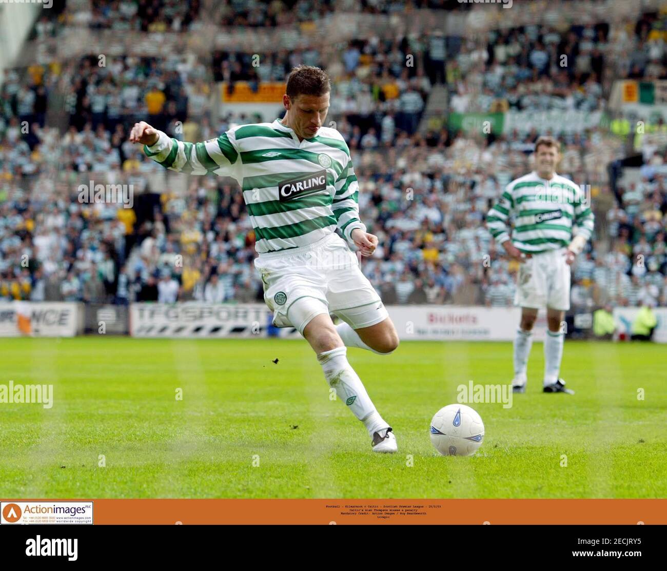 Alan thompson celtic premier league hi-res stock photography and images ...