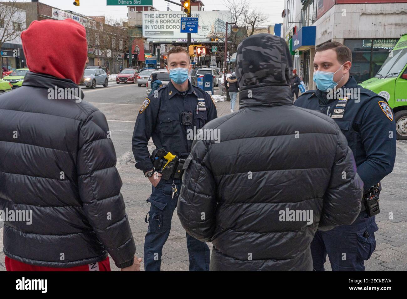 Police hand out leaflets hi-res stock photography and images - Alamy