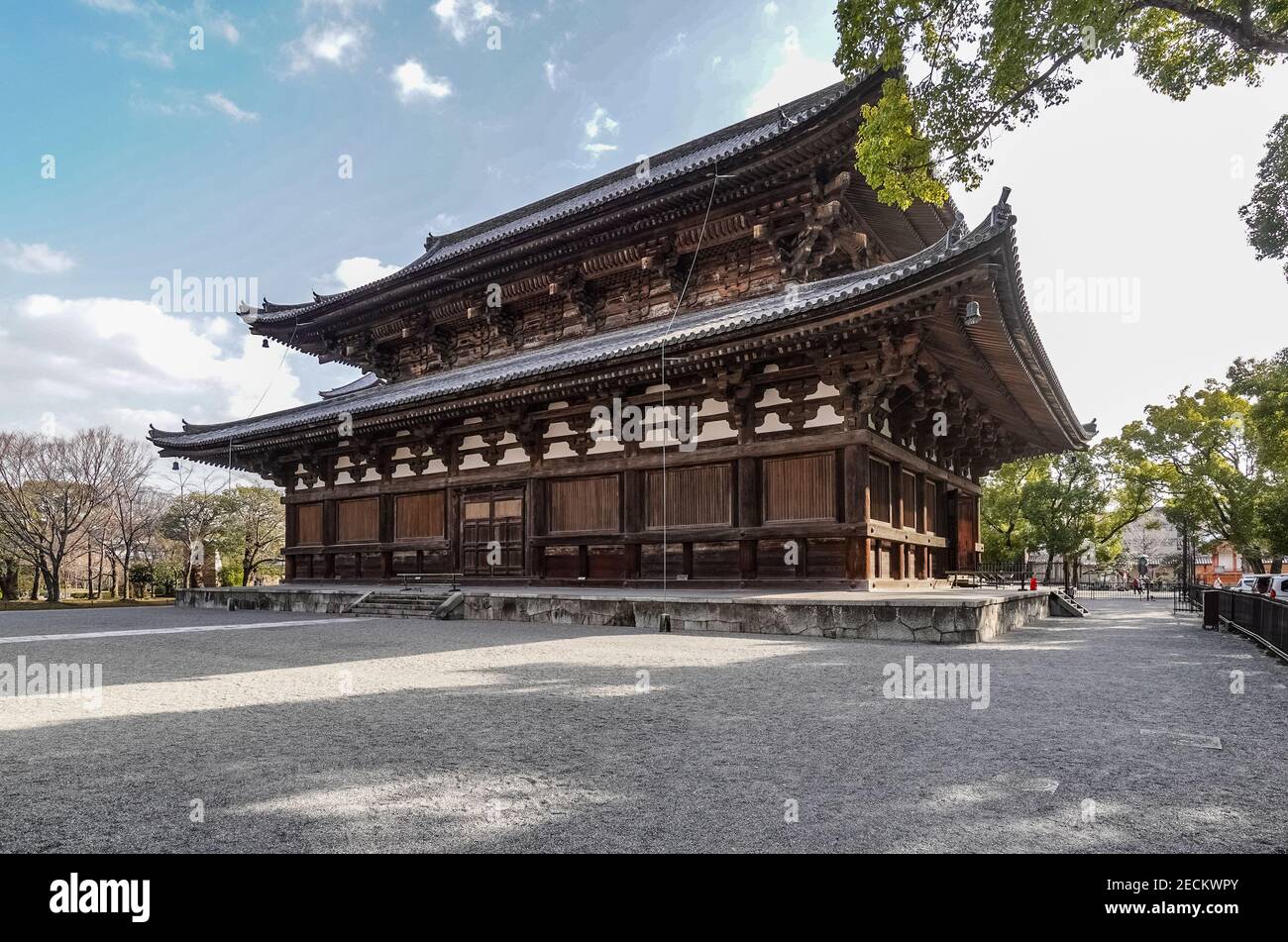 Kondo (Golden Hall), Toji Temple, Kyoto, Japan Stock Photo - Alamy