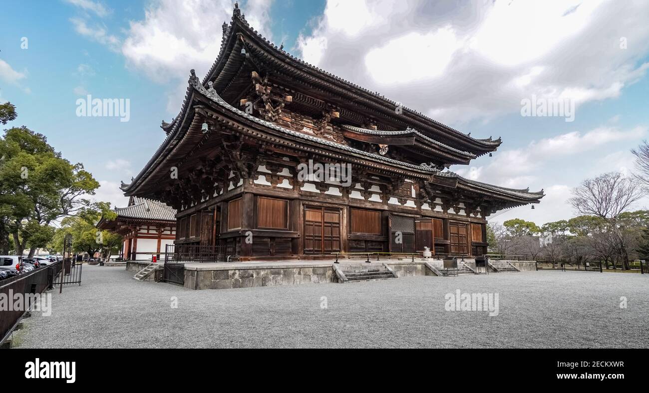 Kondo main hall hi-res stock photography and images - Alamy