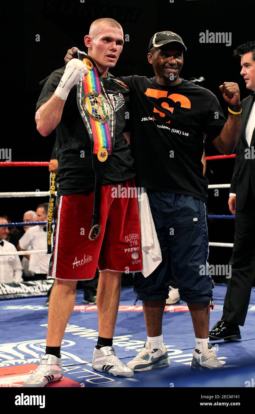 Trainer oliver harrison hi-res stock photography and images - Alamy