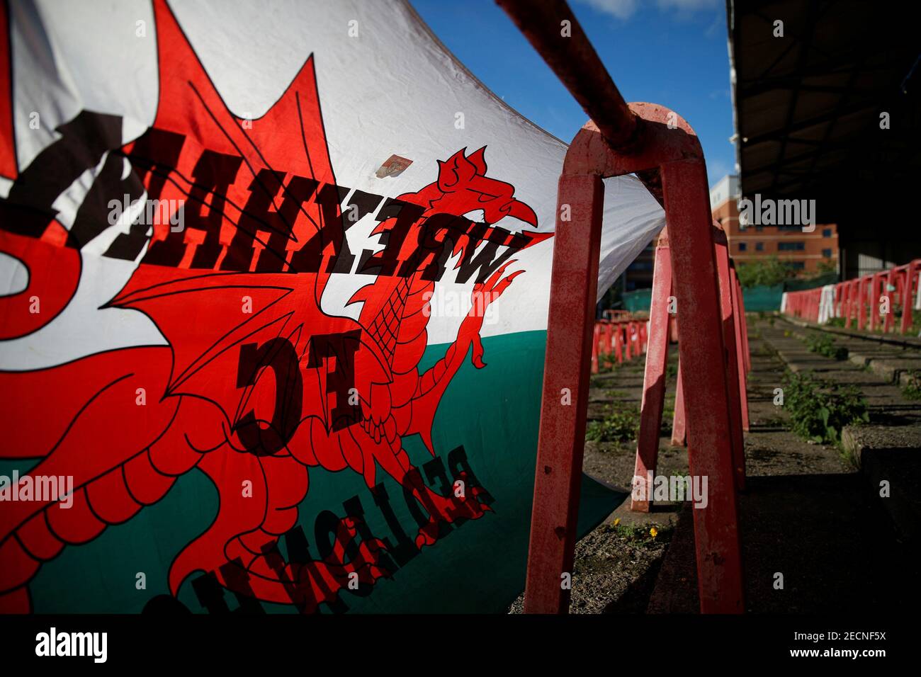 Wrexham racecourse flag hi-res stock photography and images - Alamy