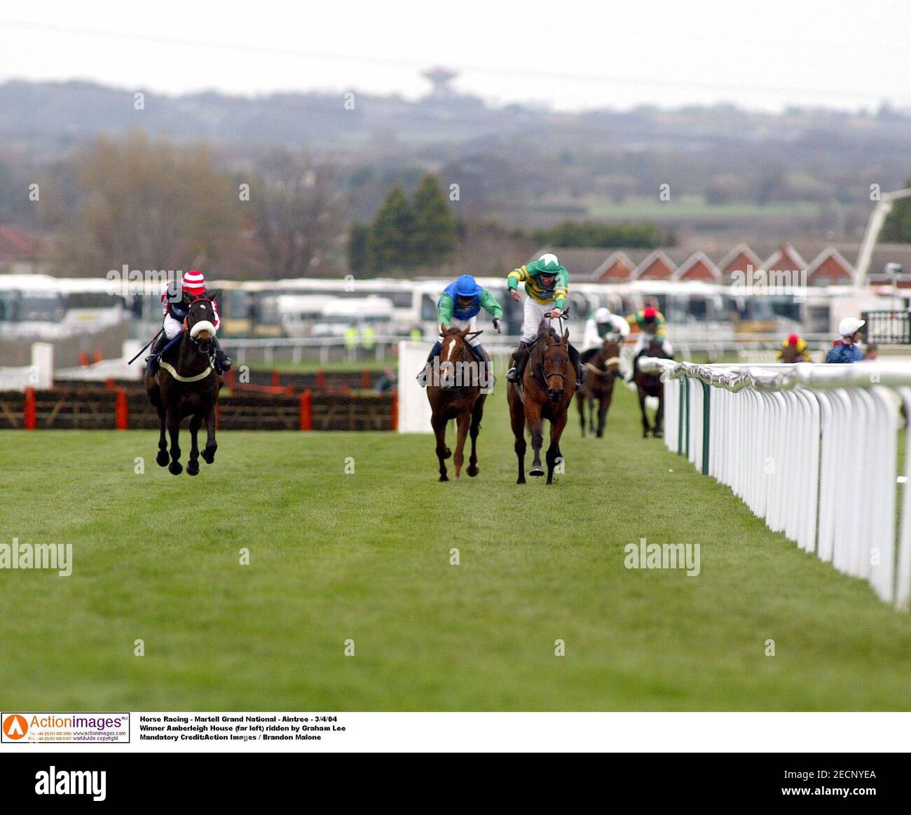 Horse racing martell grand national aintree hi-res stock photography ...