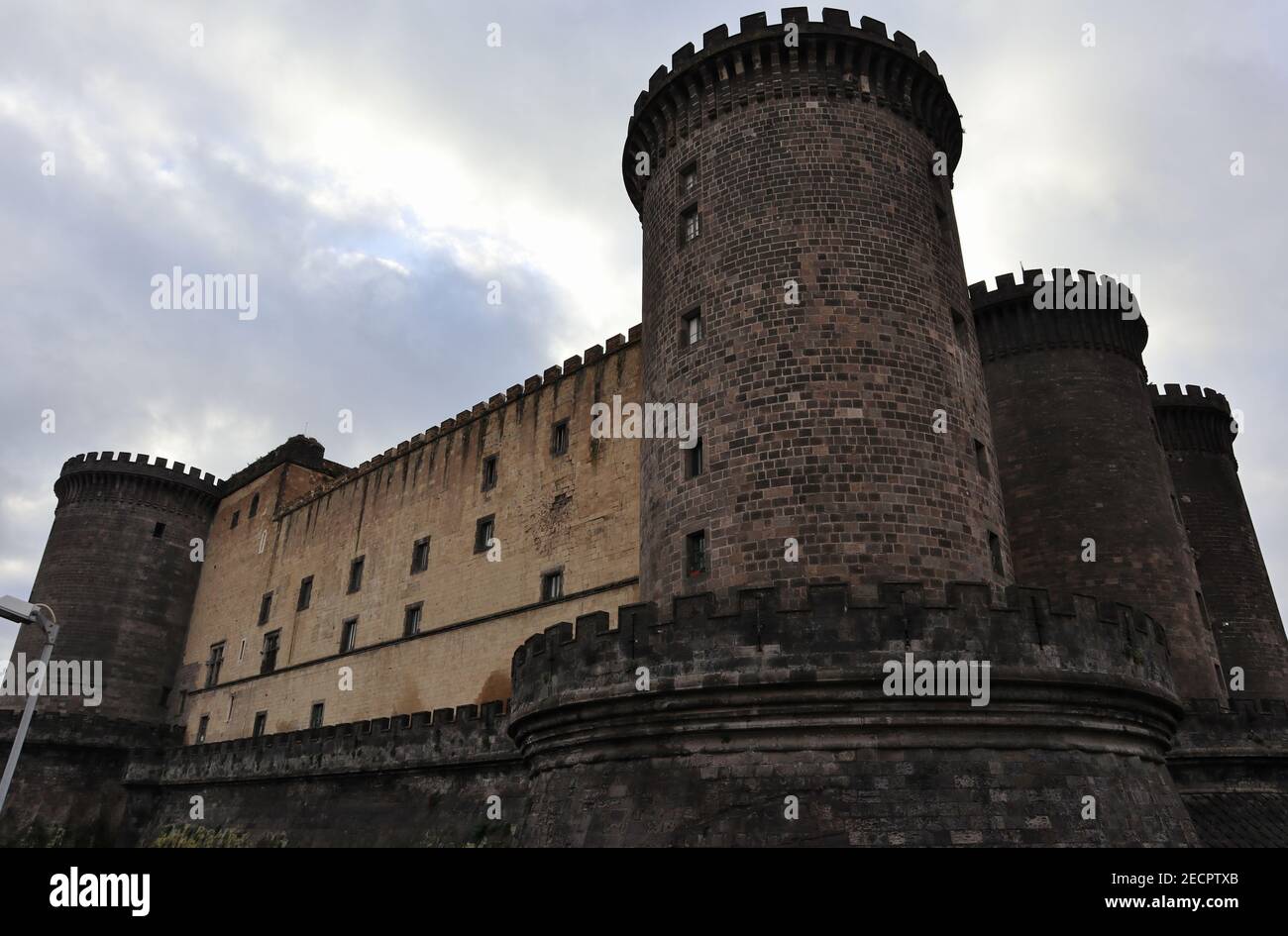Maschio angioino hi-res stock photography and images - Alamy