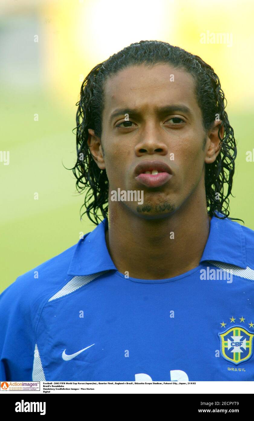 Ronaldinho england japan 2002 hi-res stock photography and images - Alamy