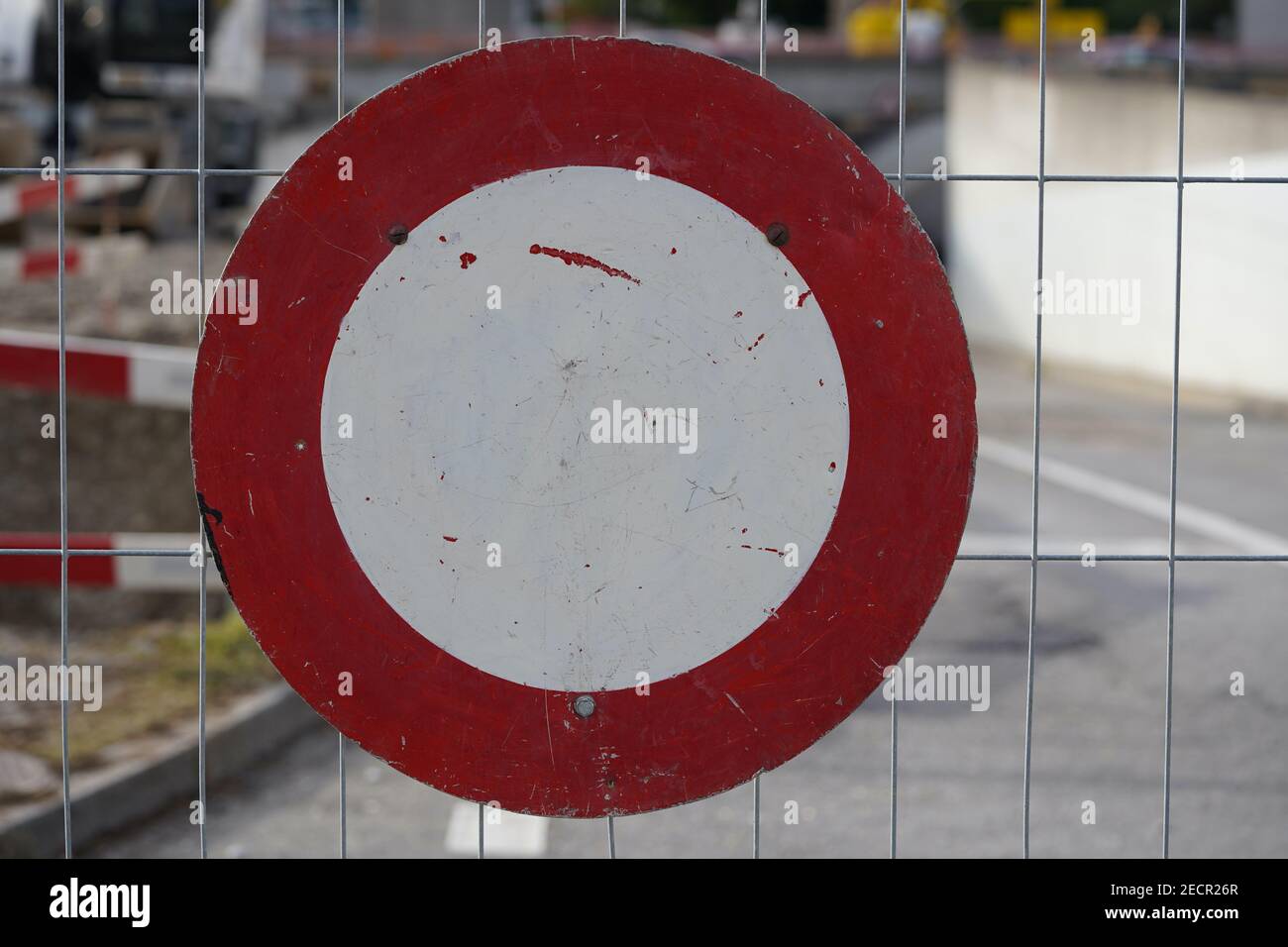 Traffic sign closed road, traffic prohibited Stock Photo - Alamy