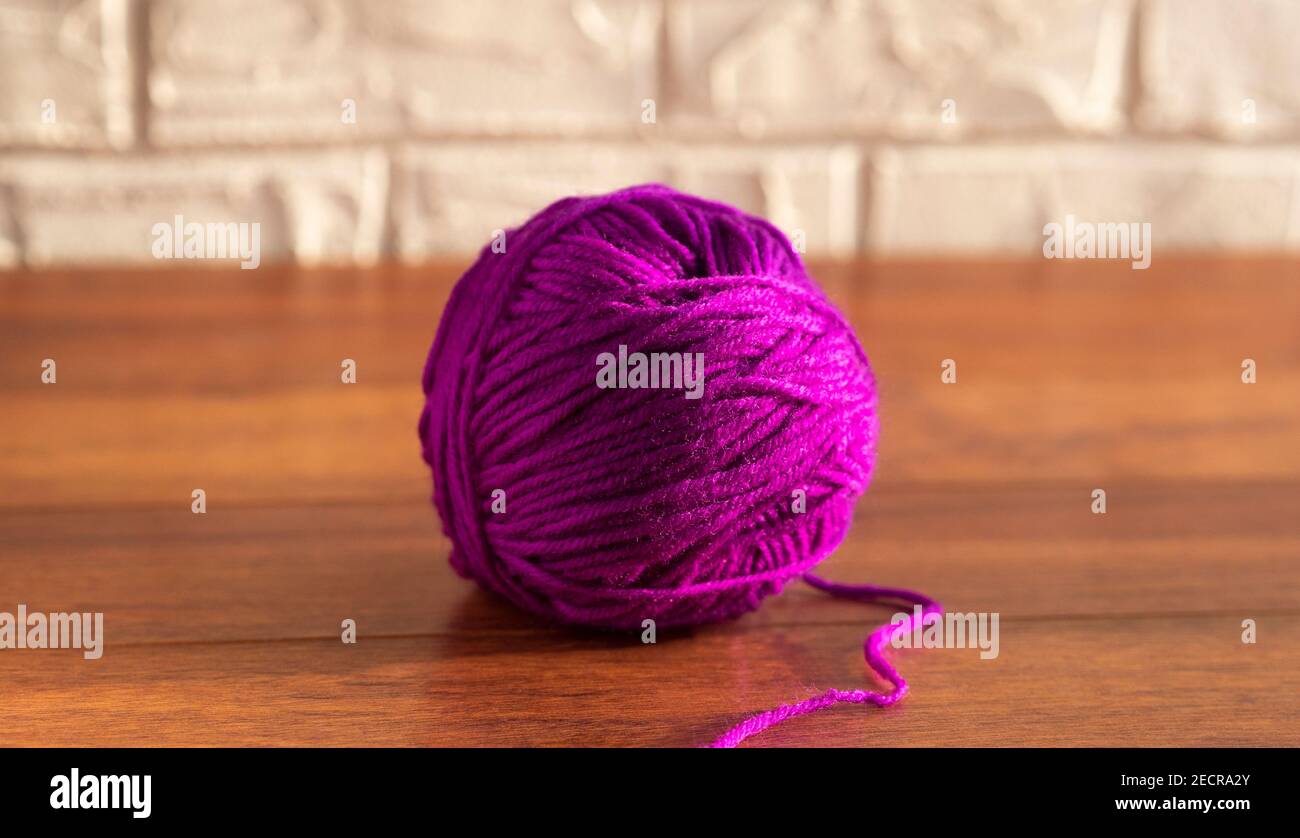 Wool clew hi-res stock photography and images - Alamy