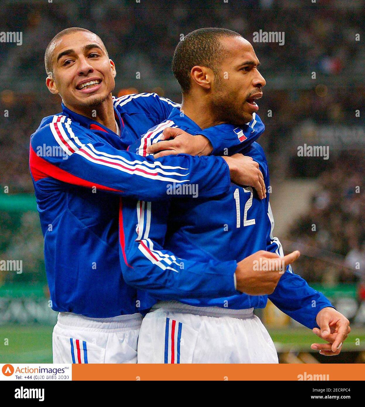 Thierry henry france england hi-res stock photography and images - Alamy
