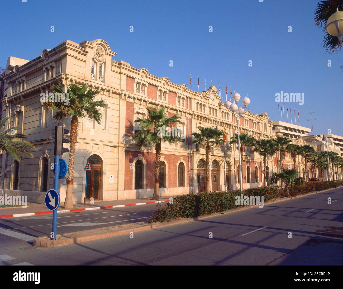 Fachada sesgada hi-res stock photography and images - Alamy
