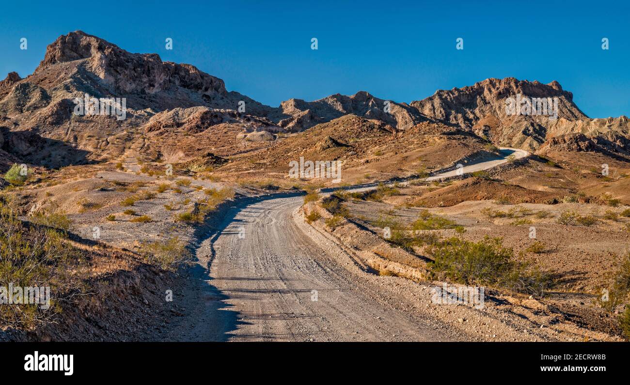Remote desert area hi-res stock photography and images - Alamy