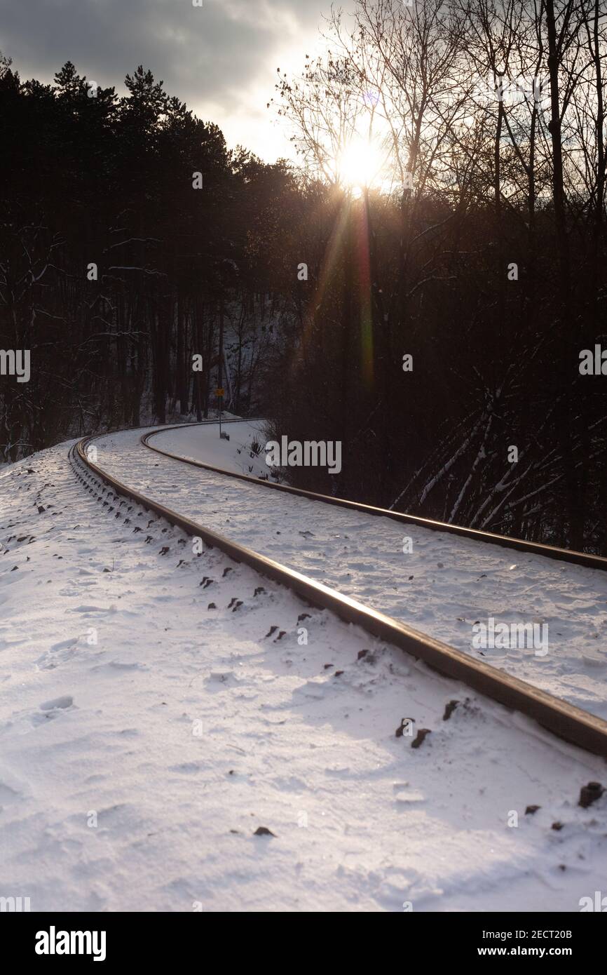 Railway line a winter railway train hi-res stock photography and images ...