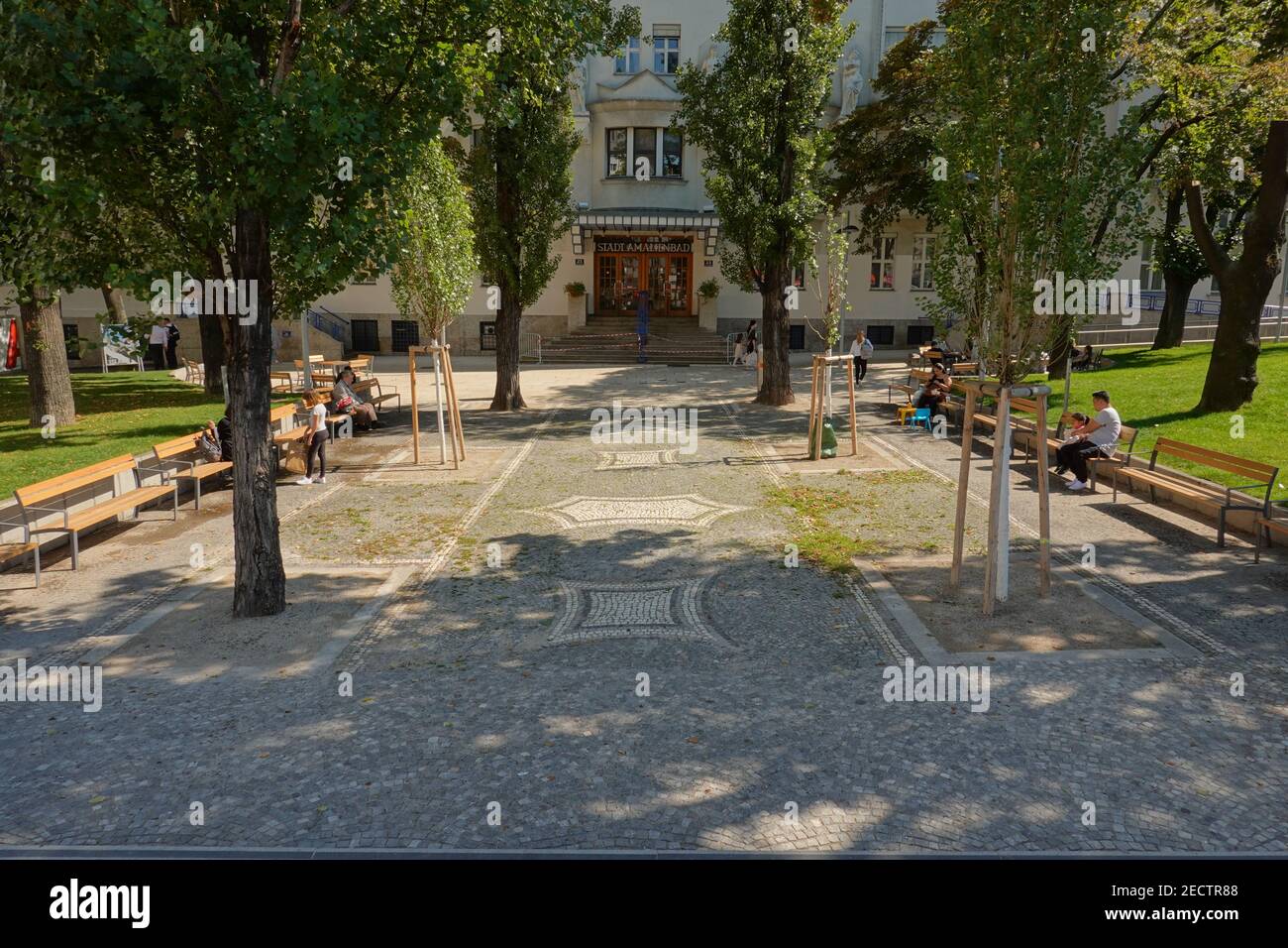 Wien, Reumannplatz, Neugestaltung 2020 Stock Photo - Alamy
