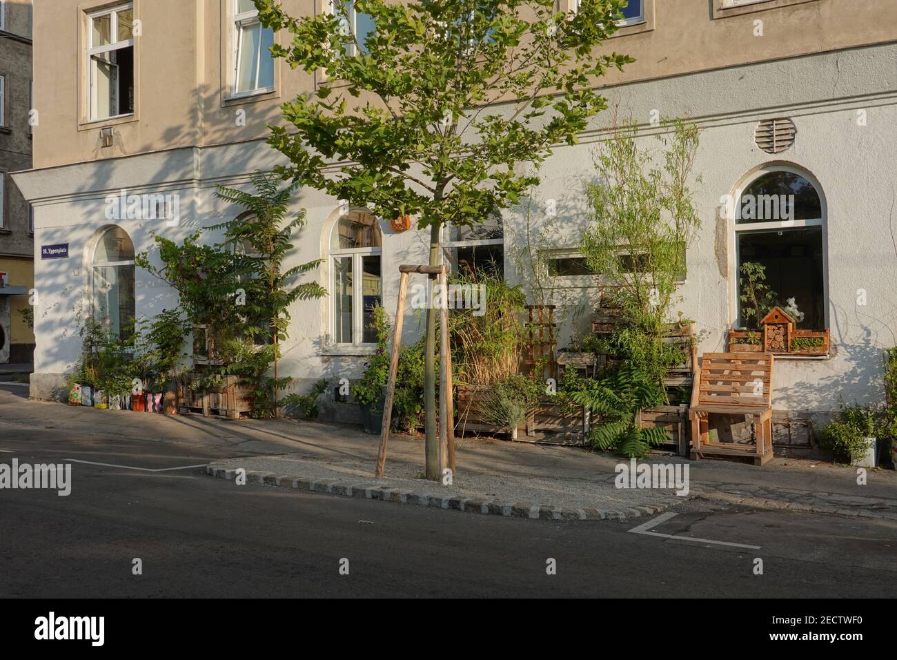 Wien, Ottakring, Yppenplatz // Vienna, Yppenplatz Stock Photo - Alamy