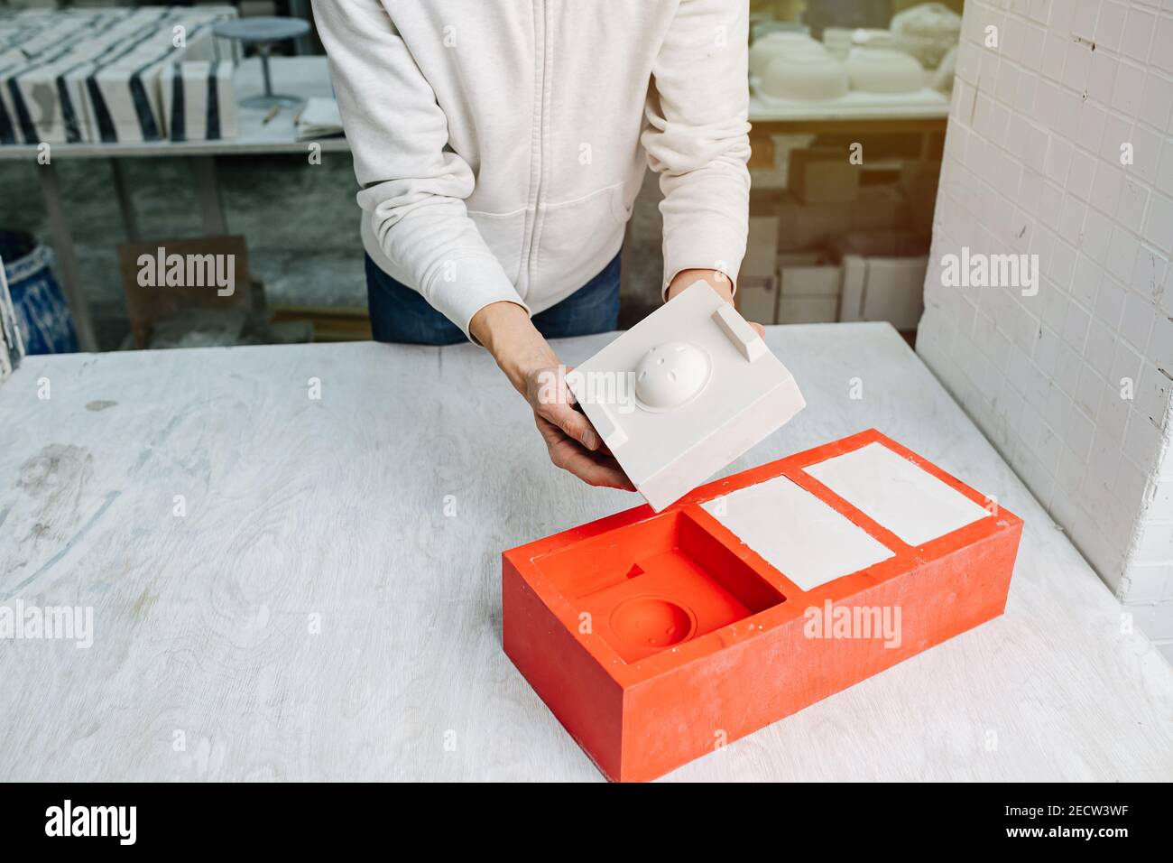 Gypsum plaster hi-res stock photography and images - Alamy