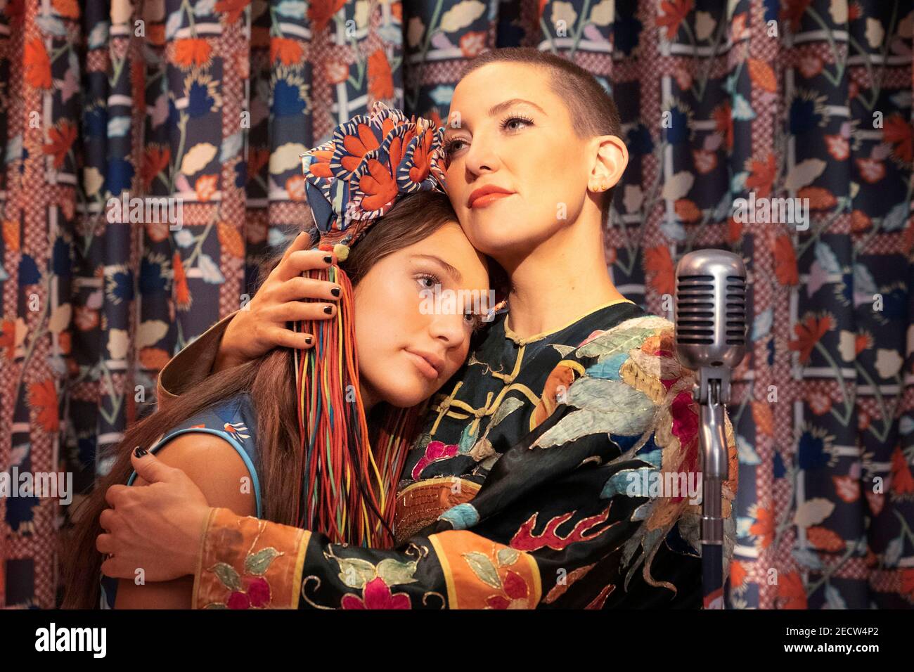 KATE HUDSON and MADDIE ZIEGLER in MUSIC (2021), directed by SIA. Credit ...