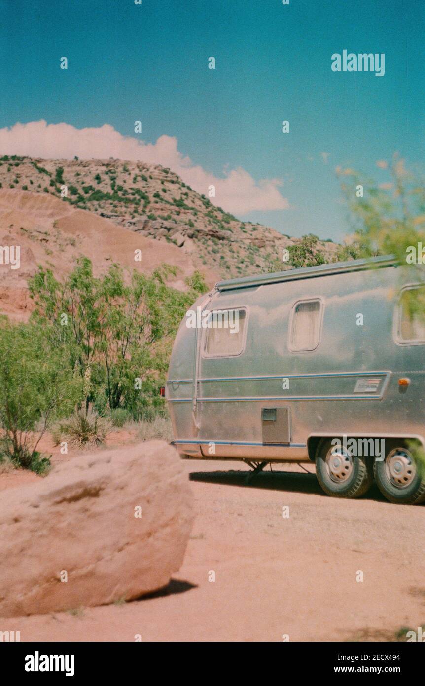 Retro rv hi-res stock photography and images - Alamy