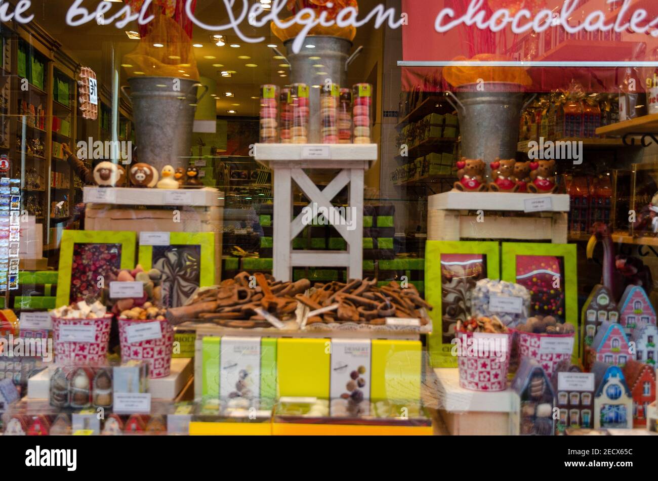 Belgian Chocolate Shop in Brussels. Decorated shop window sells ...