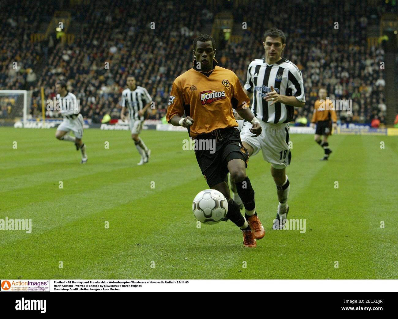 Sport football action henri camara aaron hughes hi-res stock ...