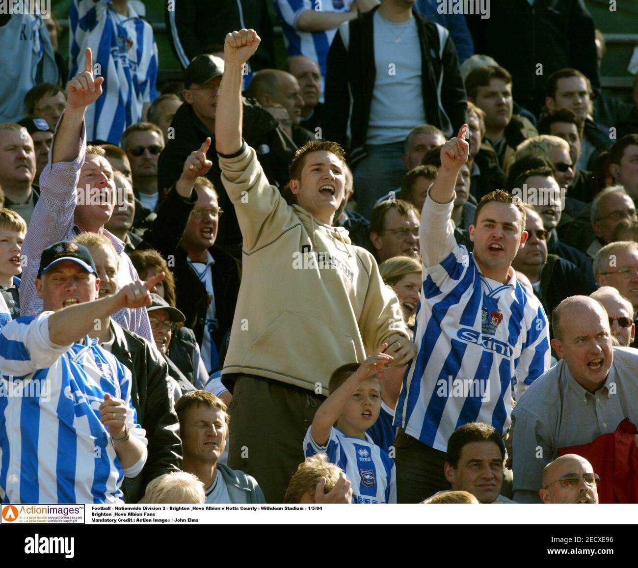 Brighton hove albion fans division hi-res stock photography and images ...