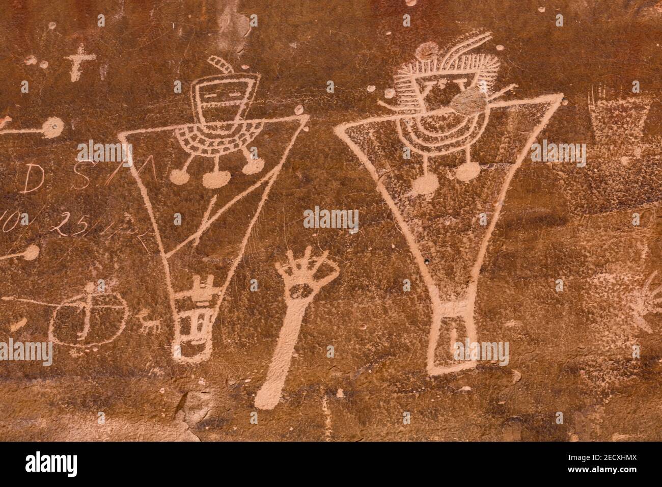 Sego Canyon petroglyphs and pictographs made by Fremont People in Utah ...