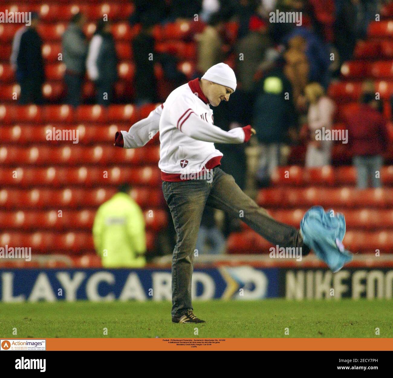 Disillusioned fan hi-res stock photography and images - Alamy