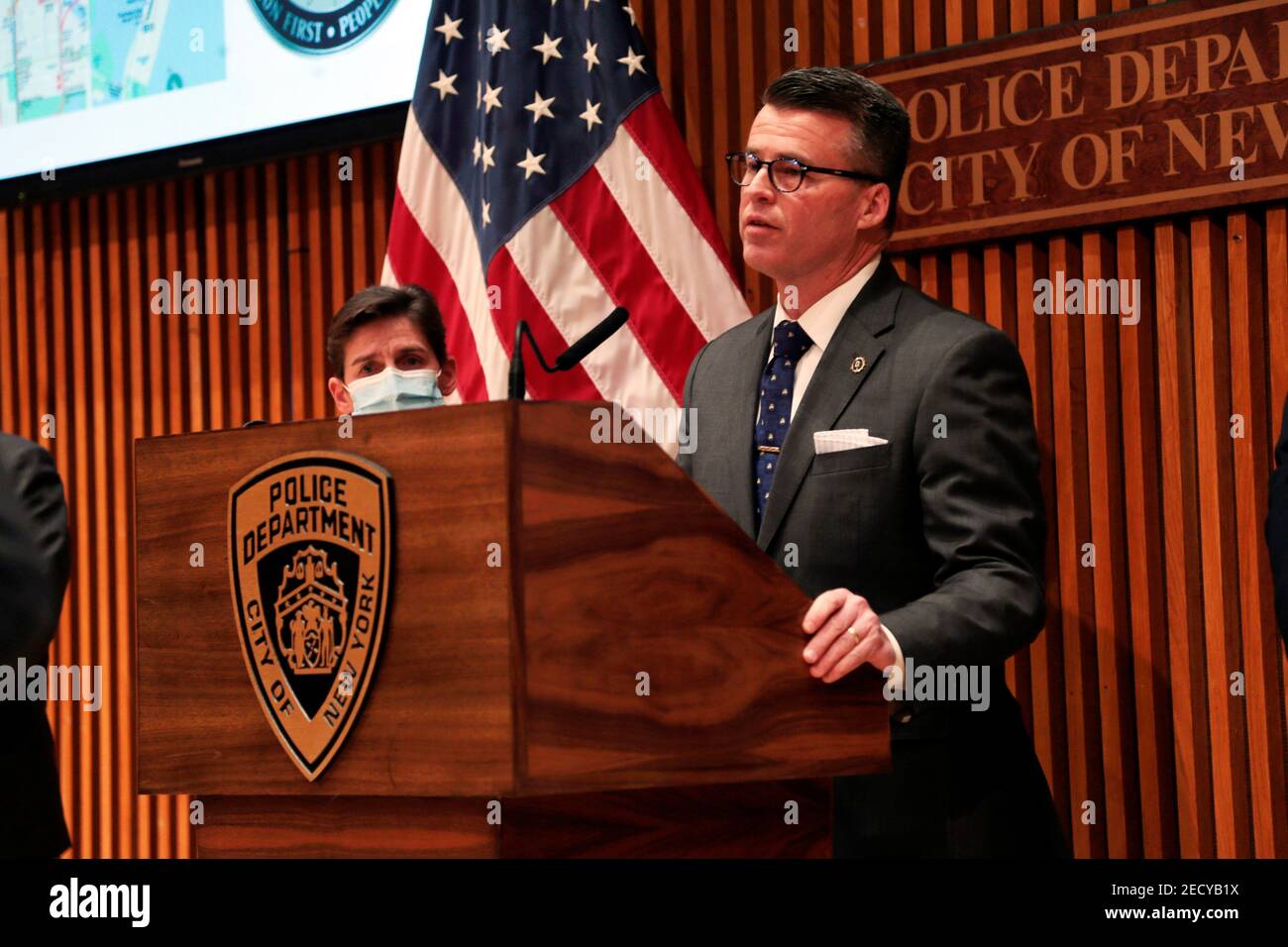 Nypd detectives hi-res stock photography and images - Alamy