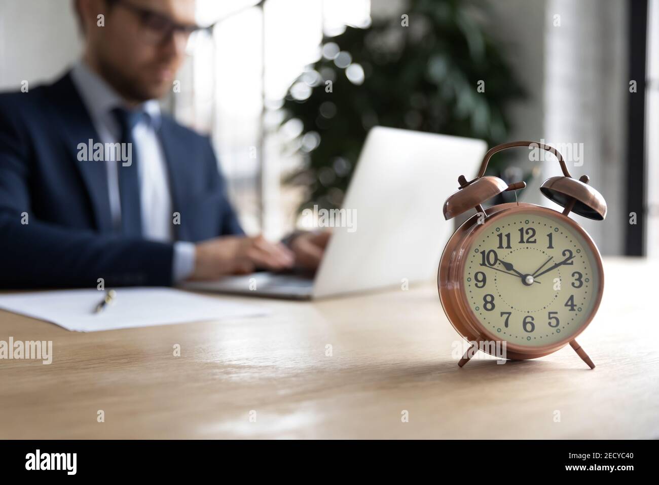 Computer and meeting hi-res stock photography and images - Alamy