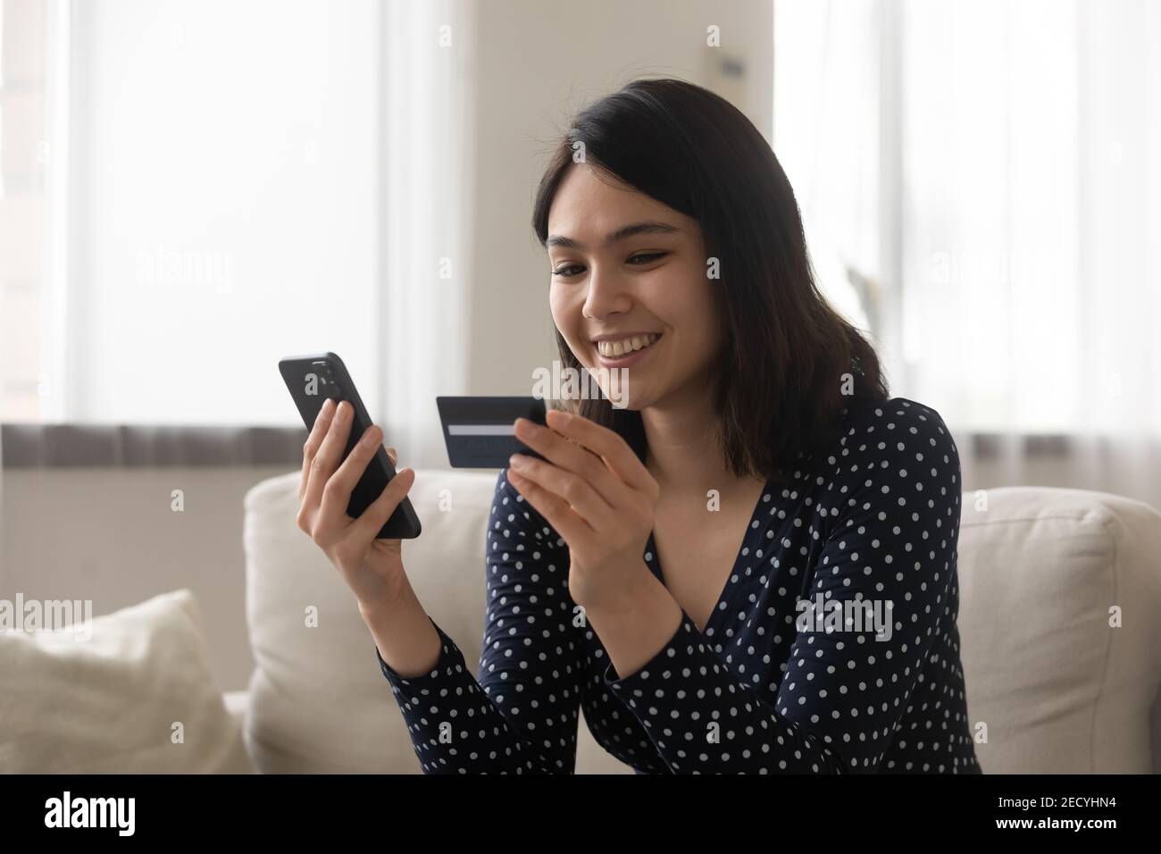 Check transaction hi-res stock photography and images - Alamy