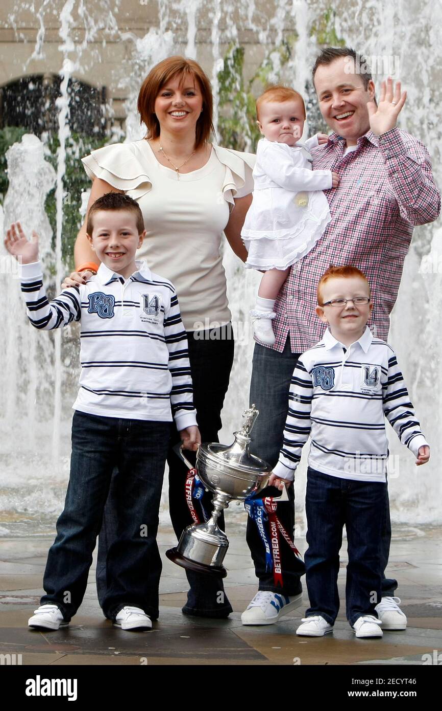 John higgins with wife denise hi-res stock photography and images - Alamy