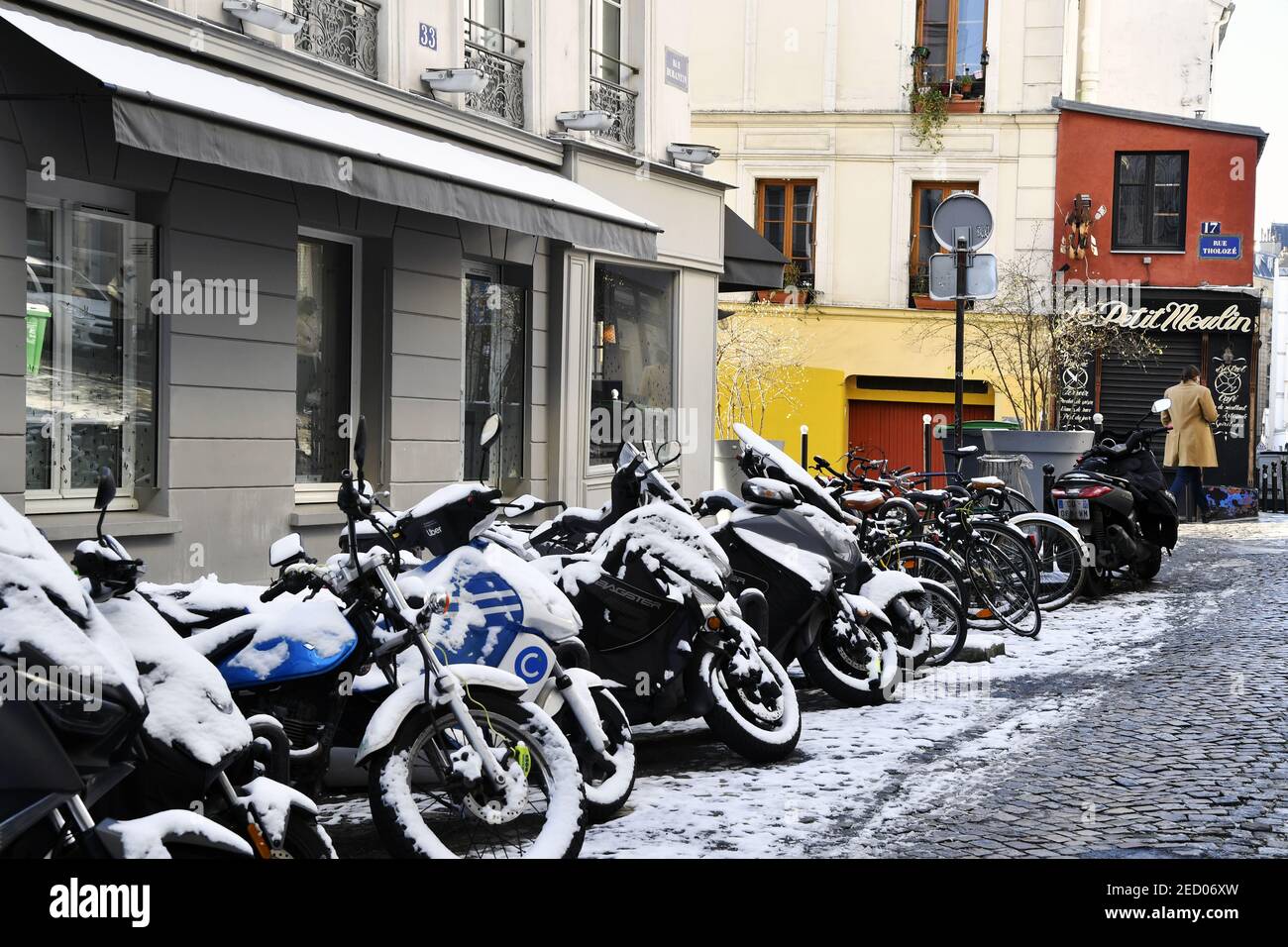 Views of Montmartre in Winter - Paris - France Stock Photo - Alamy
