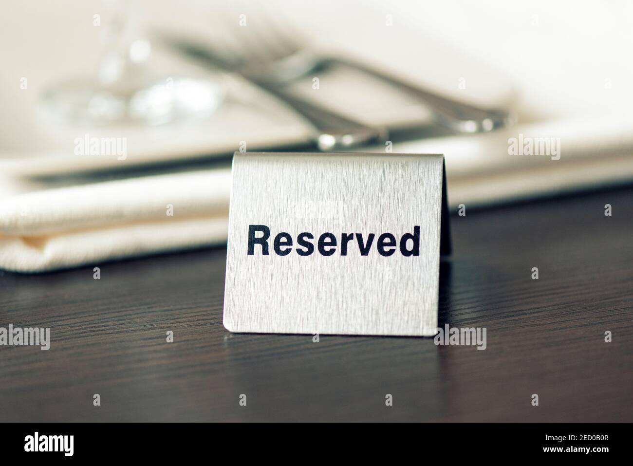 Reserved sign on restaurant table hi-res stock photography and images ...